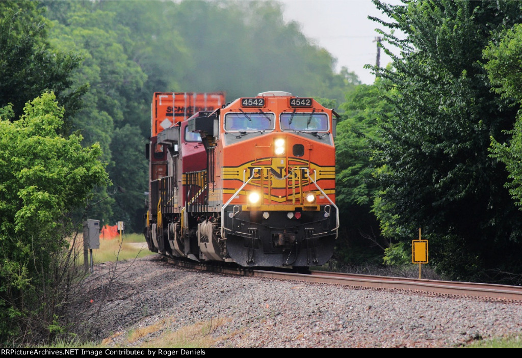 BNSF 4542